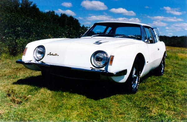 STUDEBAKER AVANTI 1963-64 | Voitures Anciennes et Classiques de ...